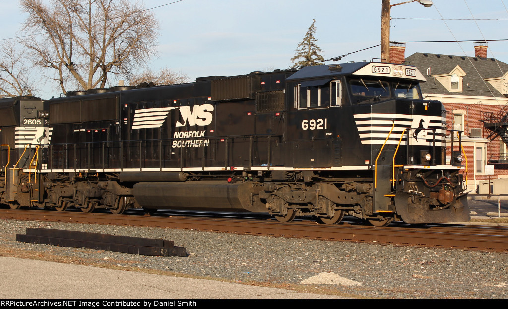 NS 6921.